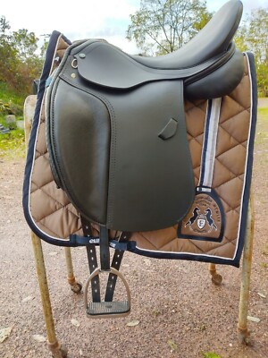 Dressursattel Gerloc 17,5 Monoblatt | eBay.de