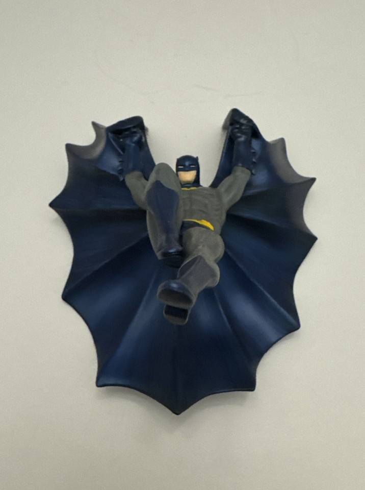 2013 Hallmark DESCENDING UPON GOTHAM CITY Ornament BATMAN DC Comics ...