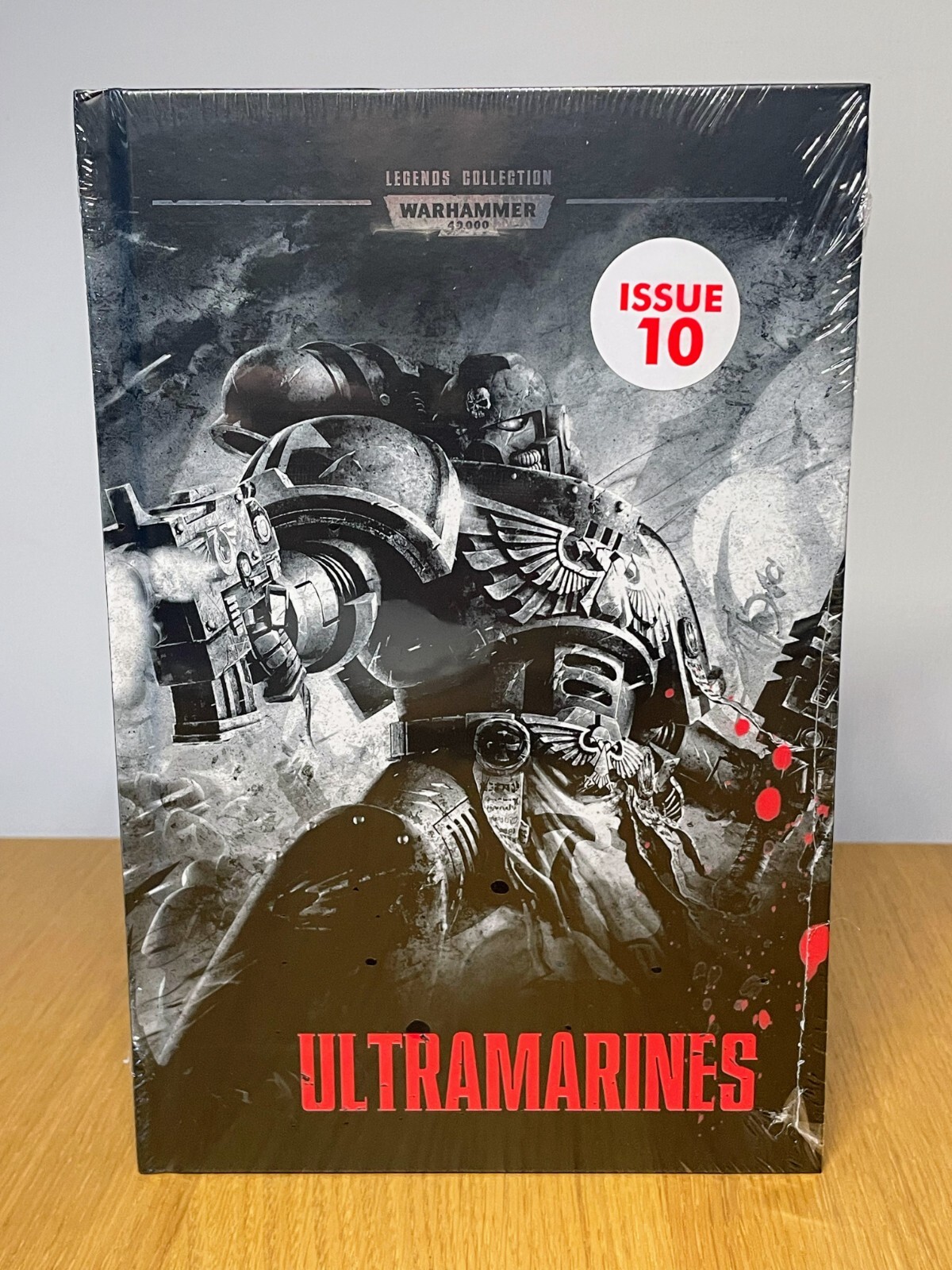 Ultramarines - Hardback HC - Hachetee Warhammer 40K Legends Collection ...