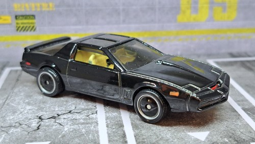 HOT WHEELS K.I.T.T. REPLICA ENTERTAINMENT 2017 KNIGHT RIDER REAL RIDERS ...