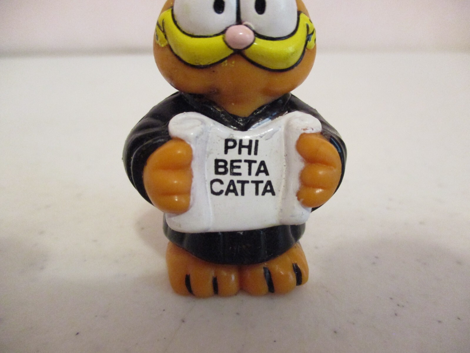 Garfield-Figurine-Graduate-Phi Beta Catta Scroll-2.25" Tall | eBay