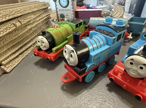Thomas and Friends Train Lot- Motorized Christmas Toy untested 47 Piece ...