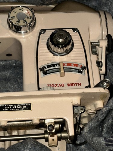 Vintage WHITE Sewing Machine Model 764 with Pedal | eBay