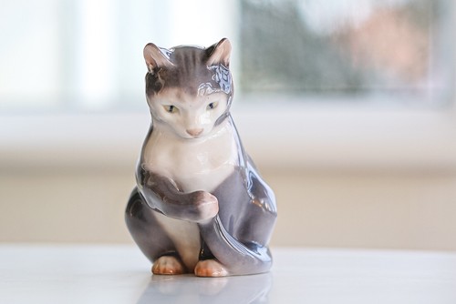 Cat Kitten Porcelain Figurine collectable Bing & Grondahl Denmark 1553 ...