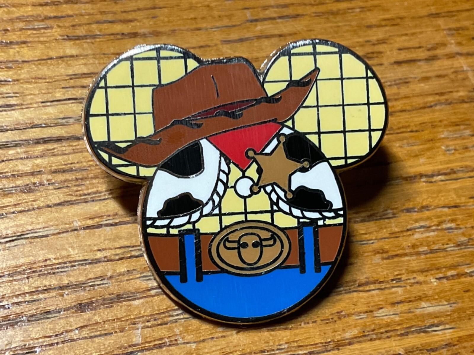 Disney 2015 Hidden Mickey Pin. Wave A. Costumes. WOODY | eBay