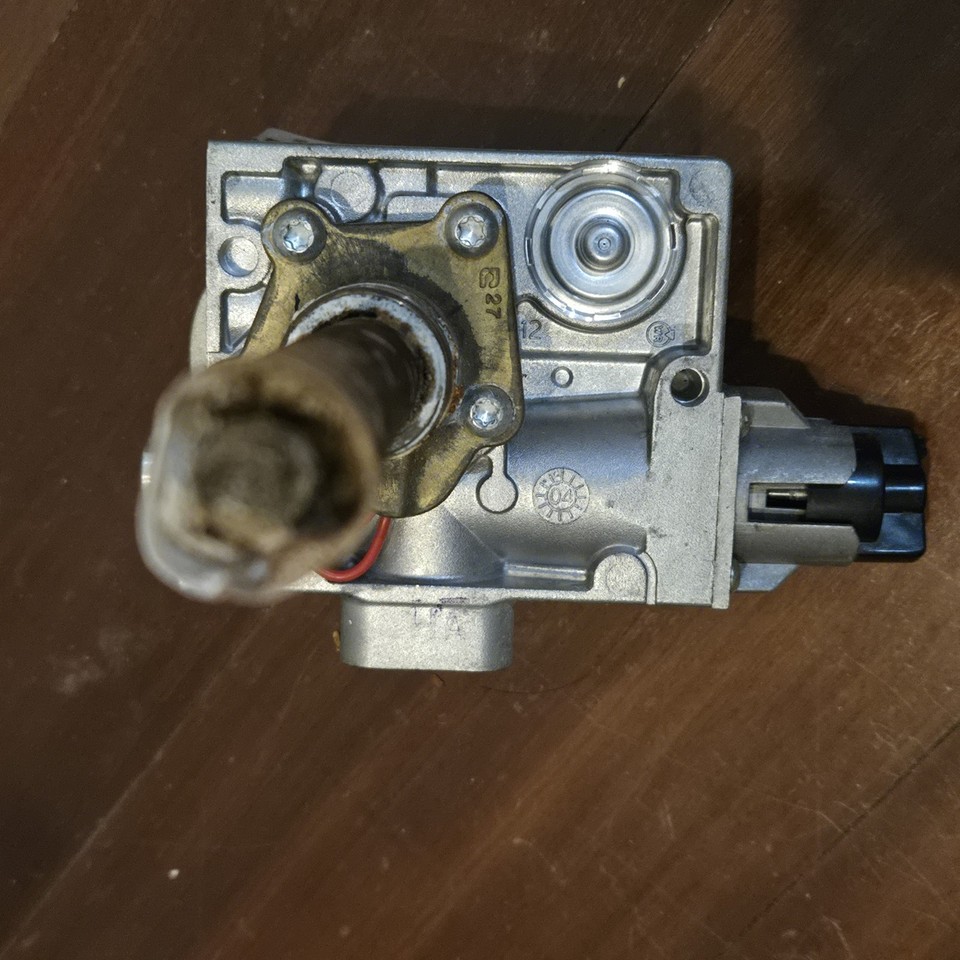 White Rodgers 182791-004 Water Heater Natural Gas Control Valve 37C73U ...