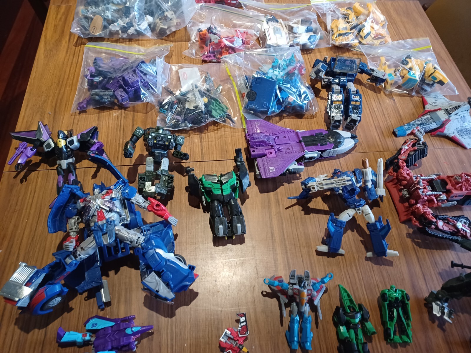 Transformers Bulk Lot Huge over 12 complete and dozens of incomplete ...