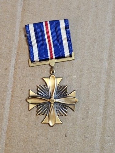 US MILITARY DISTINGUISHED FLYING CROSS W/RIBBON | eBay