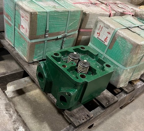 Lot of (10) NEW 6/1 Cylinder Heads for Listeroid Diesel Engine | eBay