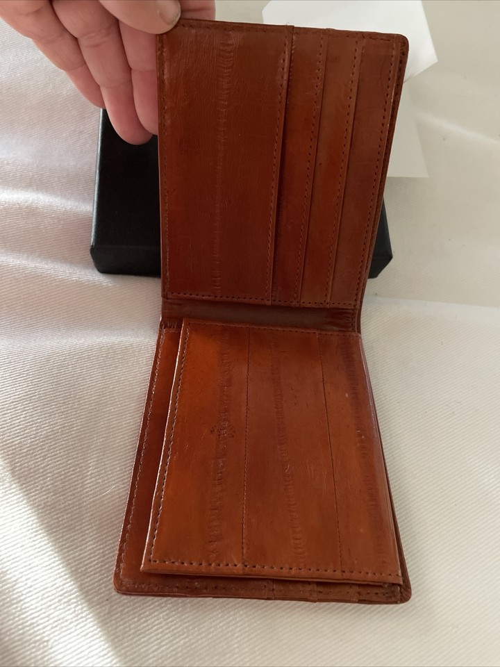 NEW Old Stock LEE SANDS Brown Genuine Eel Skin Leather Bi Fold Mens ...