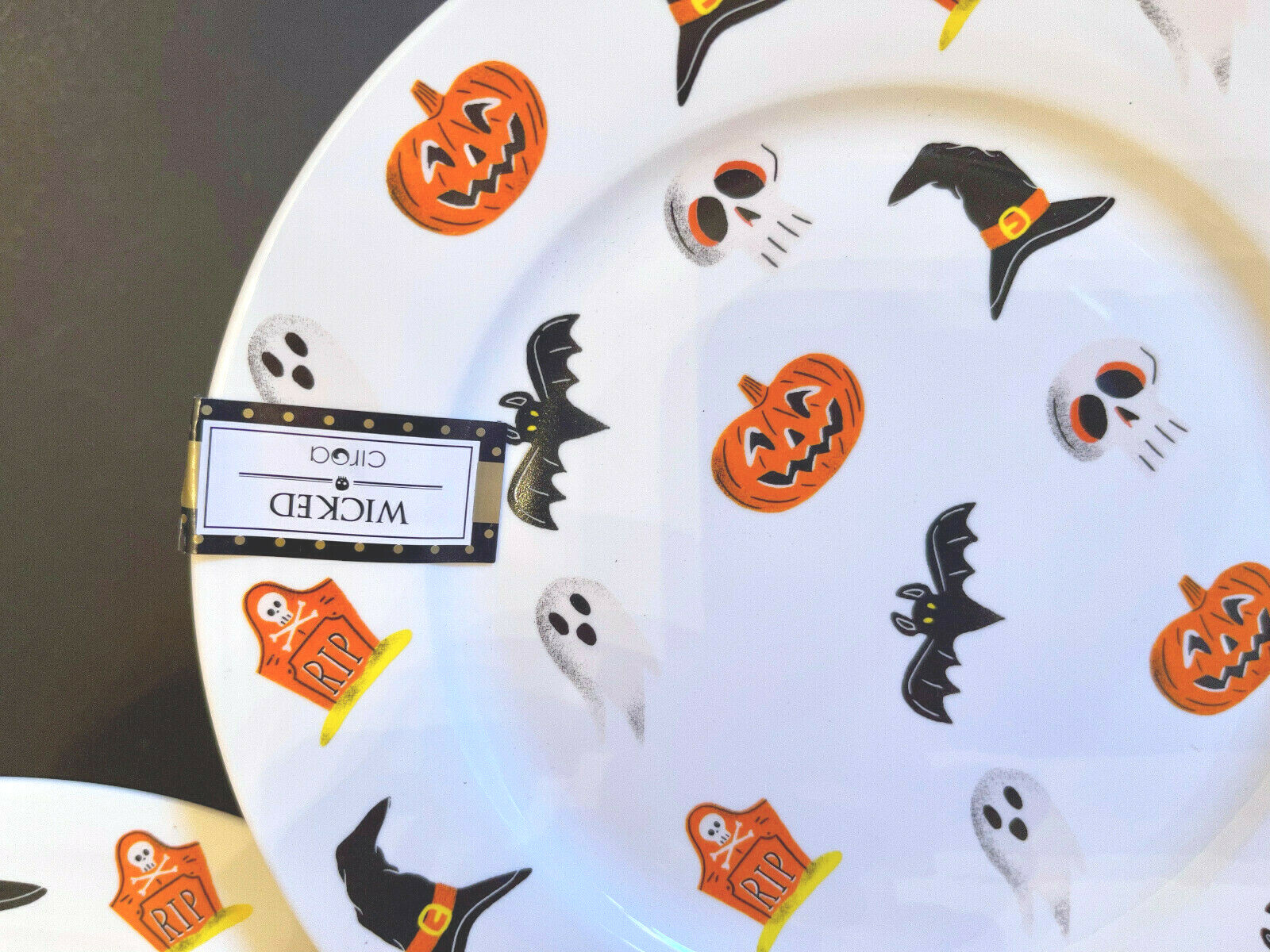WICKED Ciroa "BOO" HALLOWEEN SALAD PLATES. 8" SET 4 SPOOKY! WITCH HAT ...