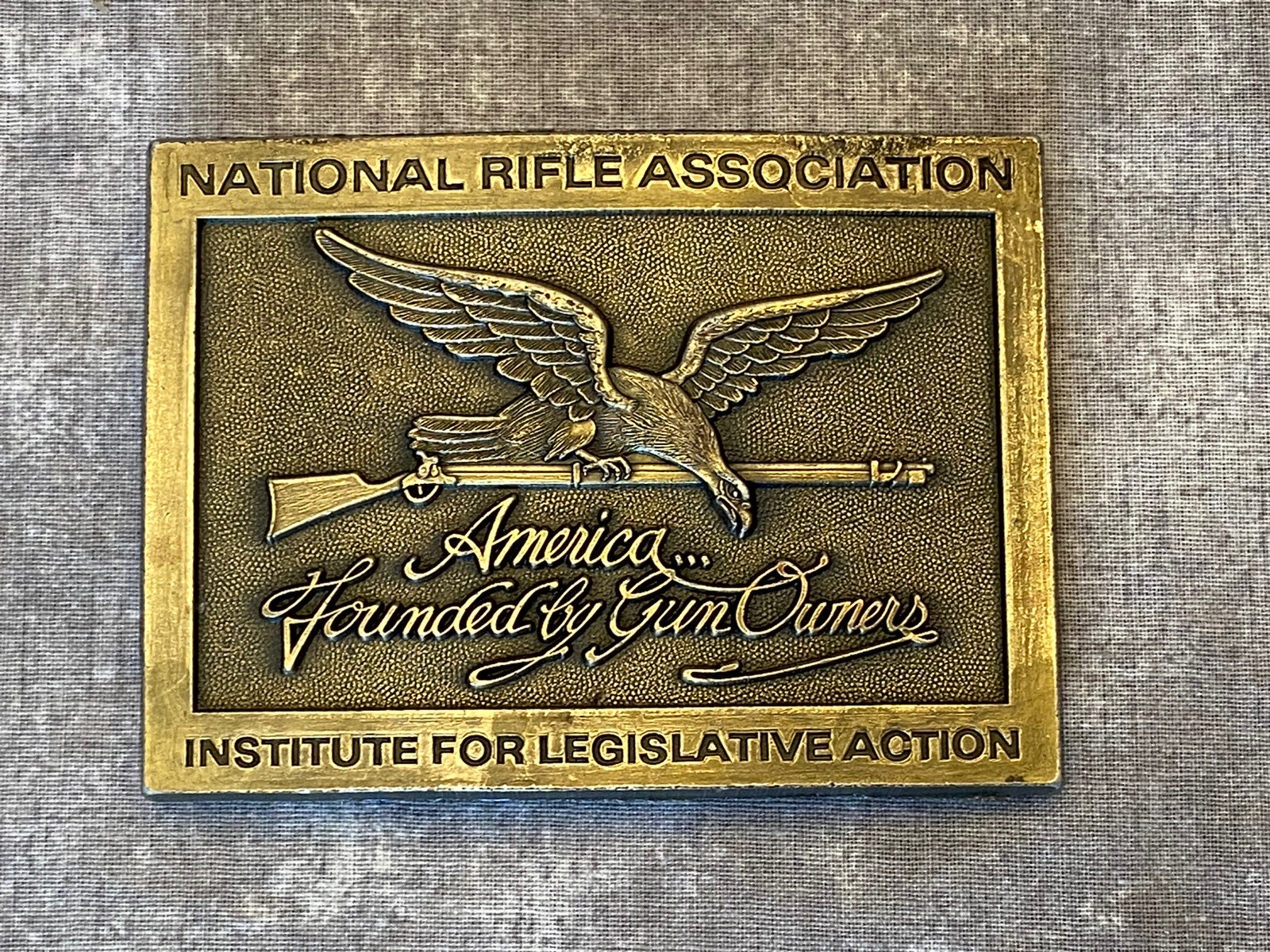 VINTAGE EMBOSSED NATIONAL RIFLE ASSOCIATION BELT BUCK… - Gem