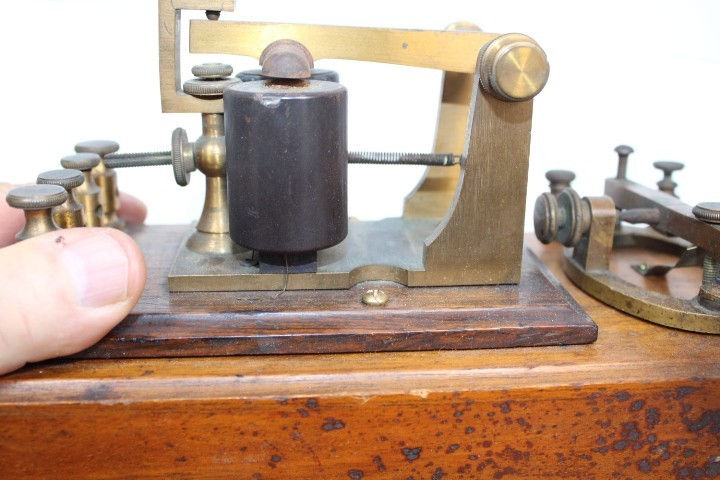 ANTIQUE VINTAGE telegraph railroad era Morse code machines, sender L.G ...