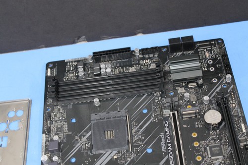 ASROCK B550AM Gaming AMD B550A Socket AM4 DDR4 HDMI Micro ATX ...