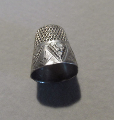 Antique Engraved Sterling Silver Sewing Thimble Size 7, Out of Round, 3 ...