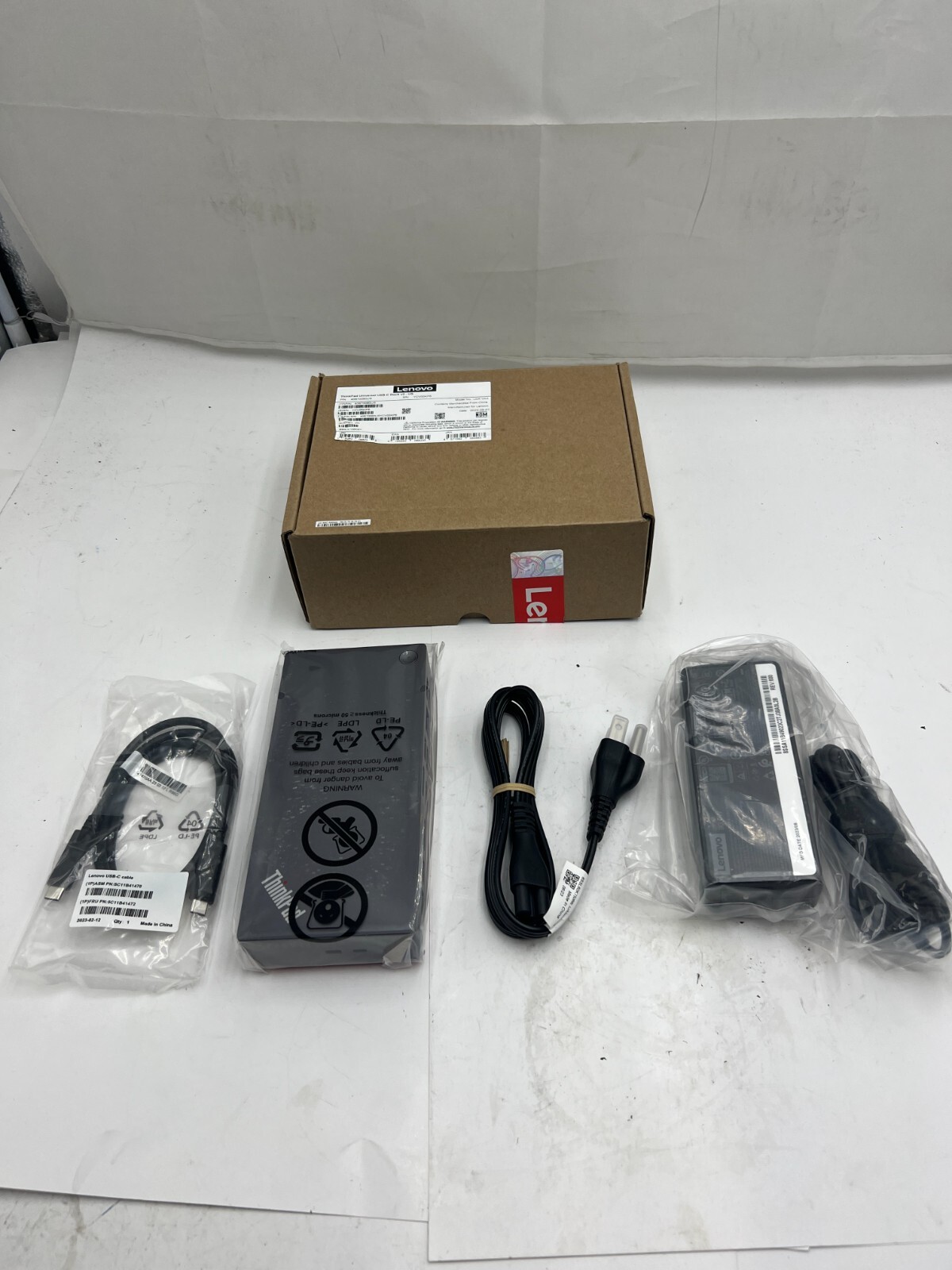 Lenovo ThinkPad Dual Monitor Universal USB-C Dock v2 Storm Gray Heavy ...