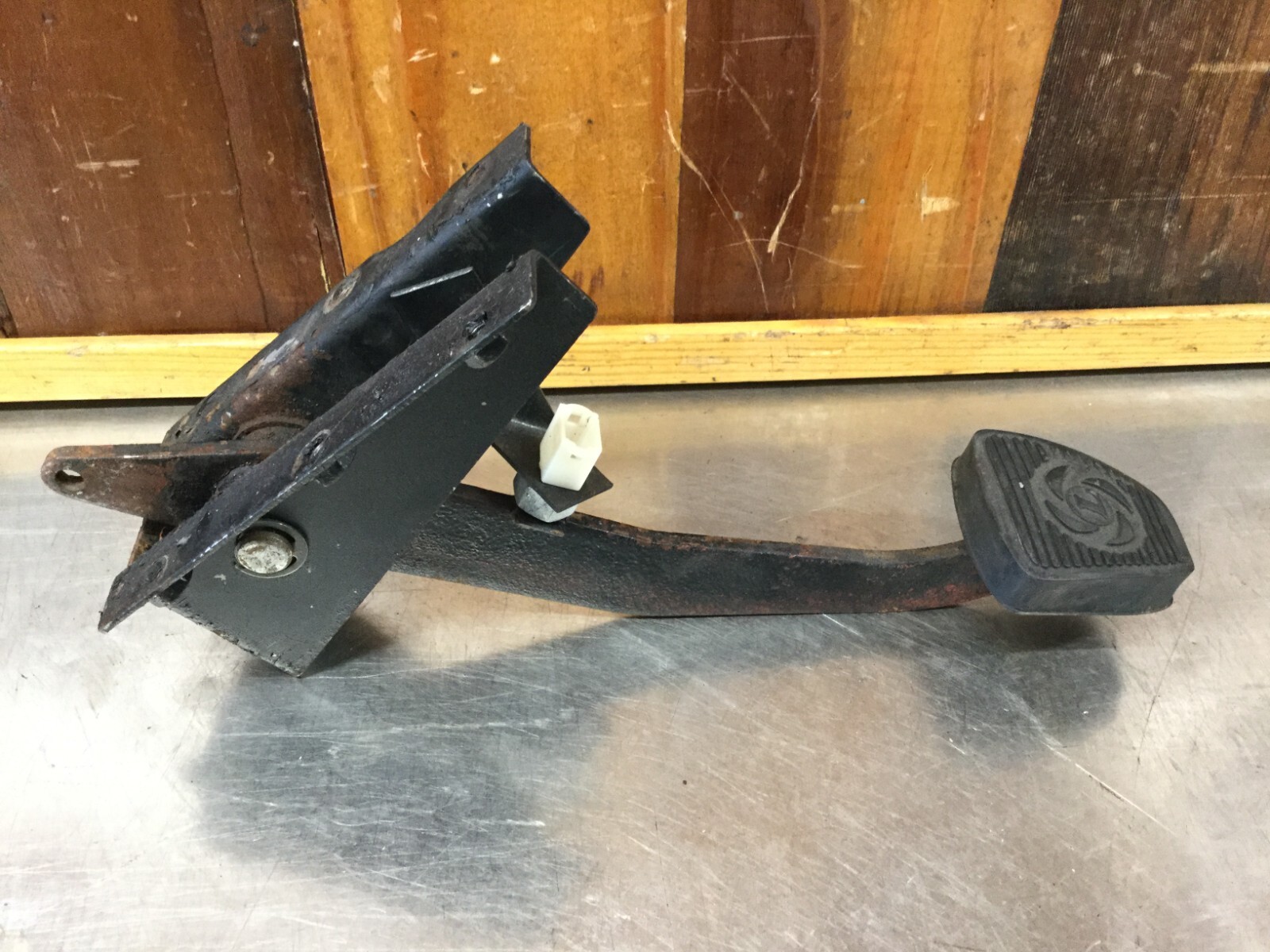 Triumph GT6 & Spitfire 1971-80 • Original Brake Pedal Assembly. Used ...