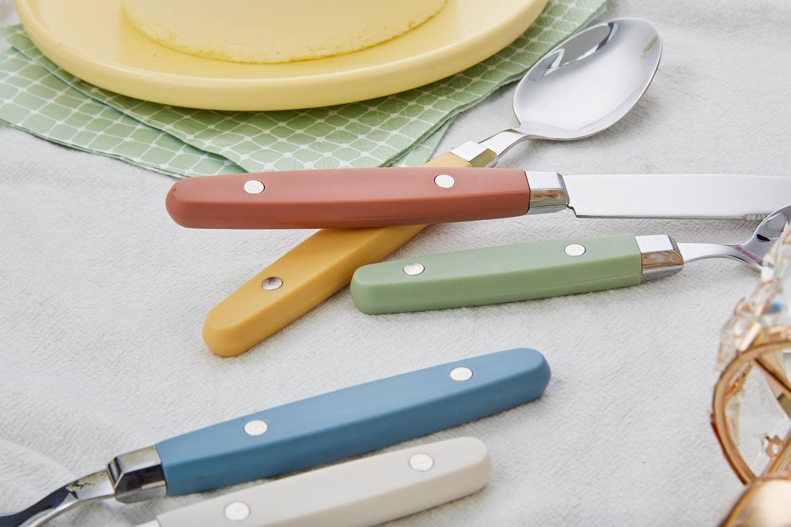 Silverware Set 20 Pieces Stainless Steel Color Handle With Rivet/Retro ...