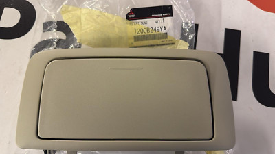 GENUINE NEW MISTSUBISHI SUNGLASS HOLDER 7200B249YA | eBay UK