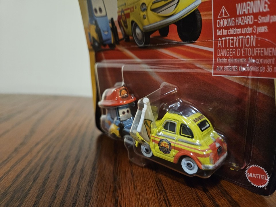 DISNEY PIXAR CARS * Luigi & Guido * Radiator Springs * RACE & RESCUE ...