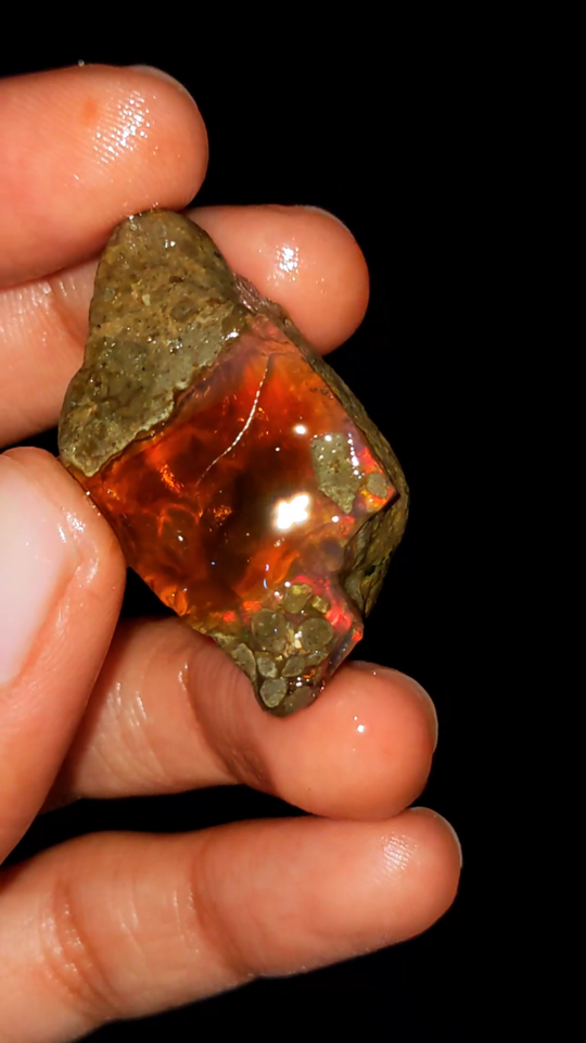 Fancy Opal 47 Carat Natural Ethiopian Oil Opal Rough , Fire Opal ...