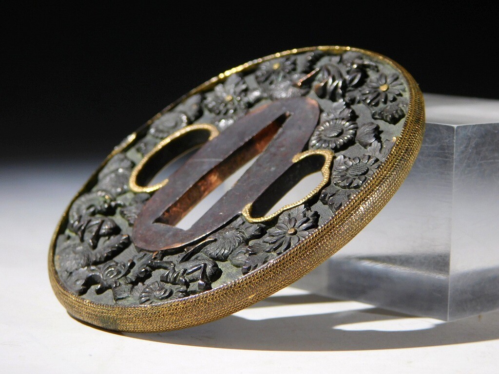 Mino School Black Mantis & Chrysanthemums Kinko Tsuba Edo original ...