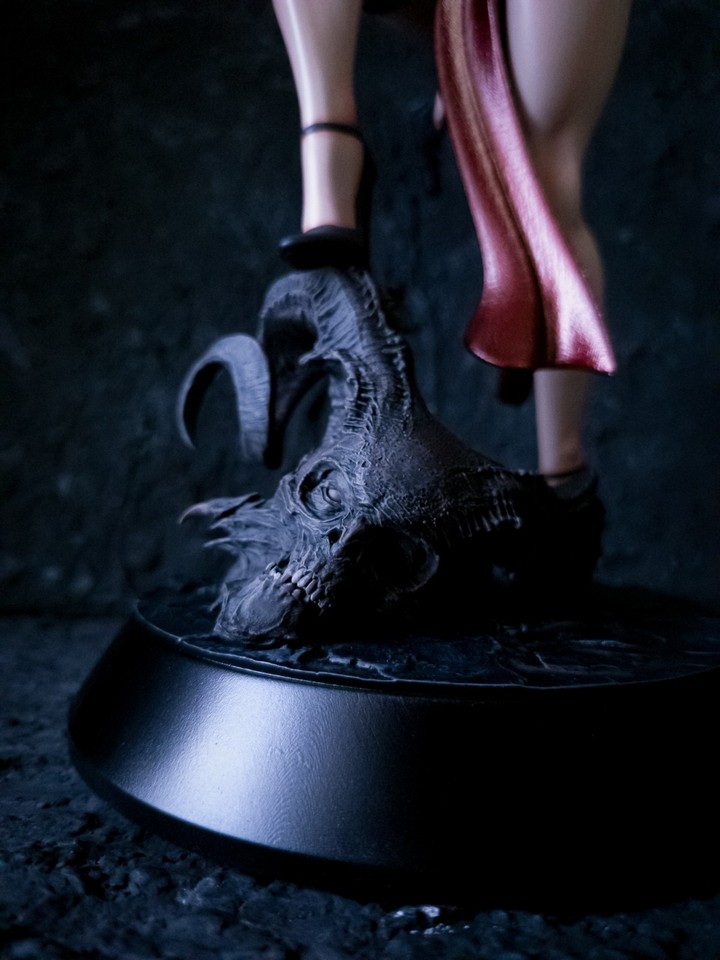 1:6 Ada Wong woman figure/statue from Resident Evil | PAINTED | 30 cm ...