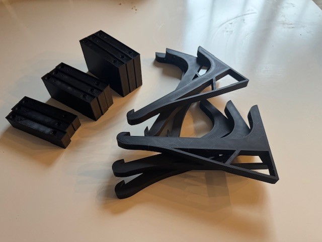 O Scale Wall Mount Brackets (corners) and 1,2,3" spacers for wall ...