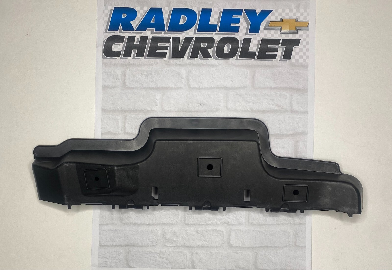 NEW GM OEM SRX FRONT BUMPER GRILLE-SIDE BRACKET LEFT GMC 22806471 | eBay