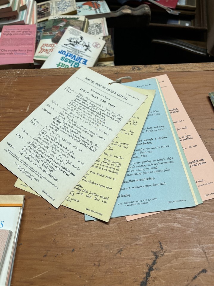 Vintage 26 LOT BABY Books 1940s-70s Pamphlets Magazines Baby Care How ...