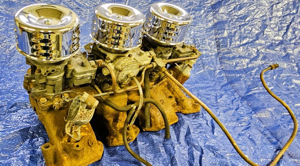 Original 1957 1958 Oldsmobile J2 Tri-power intake, carbs 7011712 ...