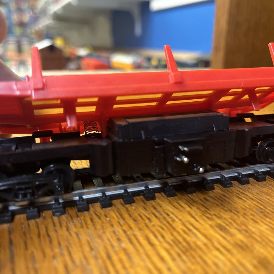 HO RR TRAIN TYCO REMOTE CONTROL LOG DUMP Freight Train Car | eBay