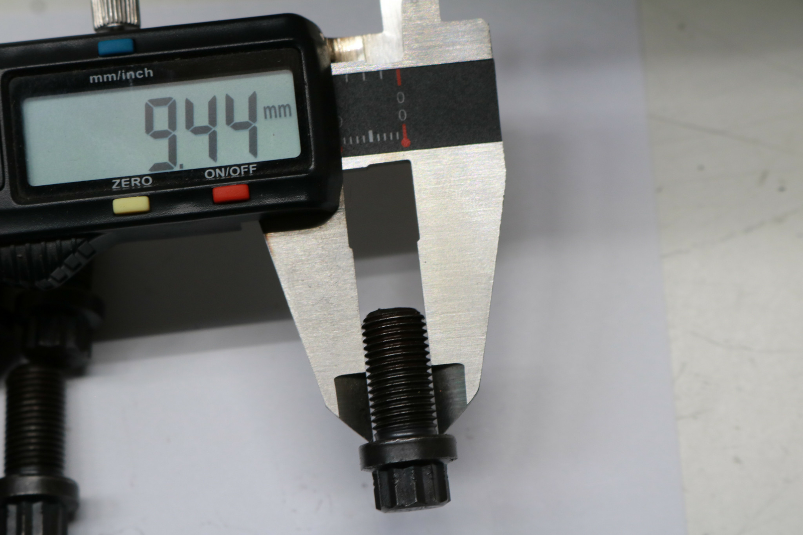 50 Pack EMP 170M 3/8-24 x 3/4" 12 Point Flange Ferry Cap Diesel Engine ...