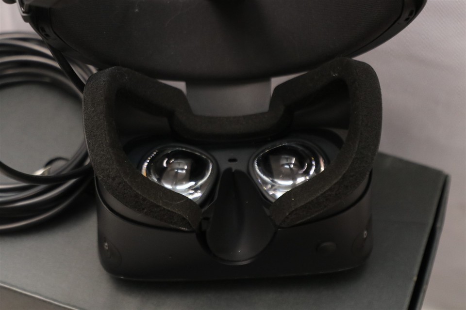 Lenovo Oculus Rift S Virtual Reality Headset with Controllers Black | eBay