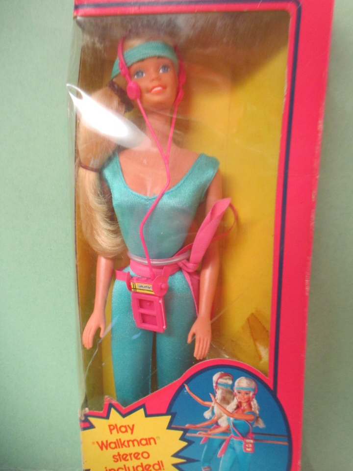 RARE - 1983 GREAT SHAPE BARBIE W/WALKMAN! | eBay