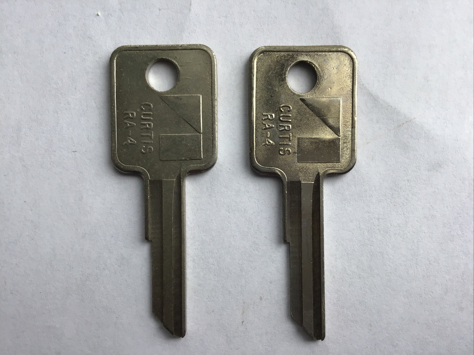 Key Blank Curtis RA4 Key uncut. Pair. Lot Of 2 Keys 1973-1990 Chrysler ...