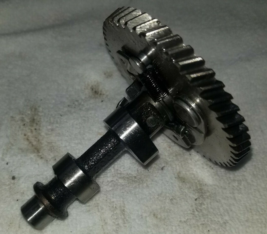 Genuine Briggs & Stratton 13U2 Camshaft Assembly with Compression ...