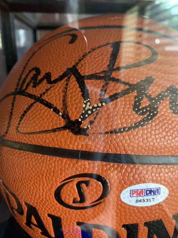 LARRY BIRD Autographed Spalding Basketball. PSA/DNA Certified. Boston ...
