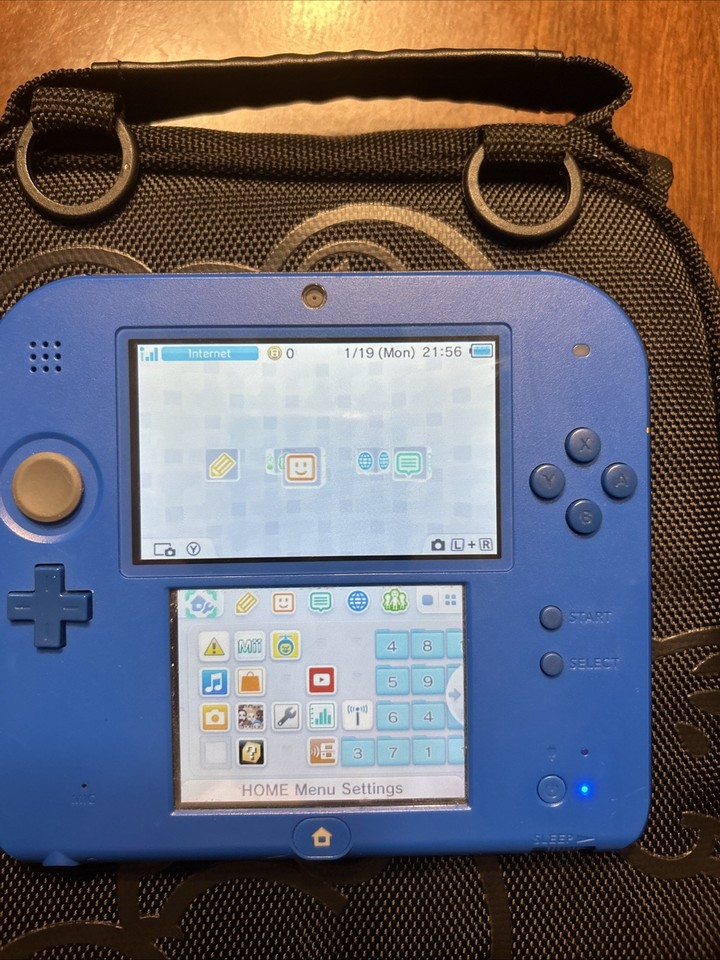 Nintendo Blue 2DS with Case And Charger (NO STYLUS AND NO SD CARD) | eBay