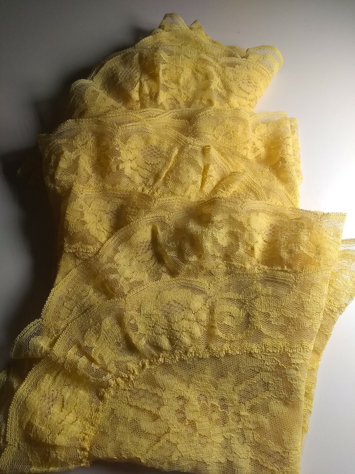 Set of 3 Antique 1930's-1940's Linen Yellow Lace Flowers Trim Table ...