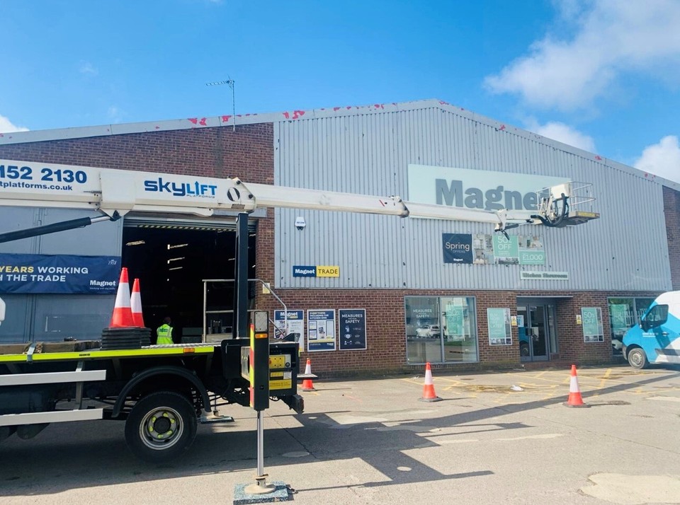 MEWP / Ascendant 22m Truck Mounted Platform / Cherry Picker / Full ...