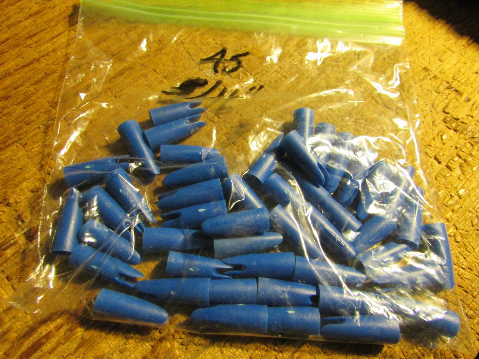 Lot x45 Glue On Arrow Nocks, 5/16", All Blue Nocks, Traditional Arrow ...