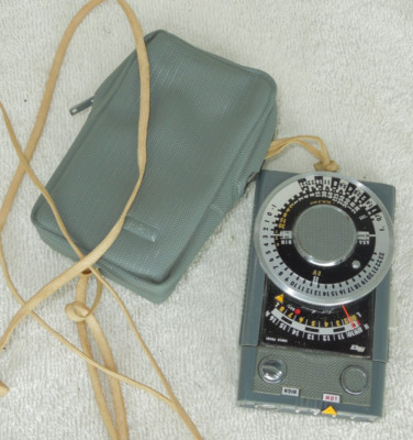Vintage Gold Crest XL-7 Light meter ASA DIN EV jewel movement shock ...