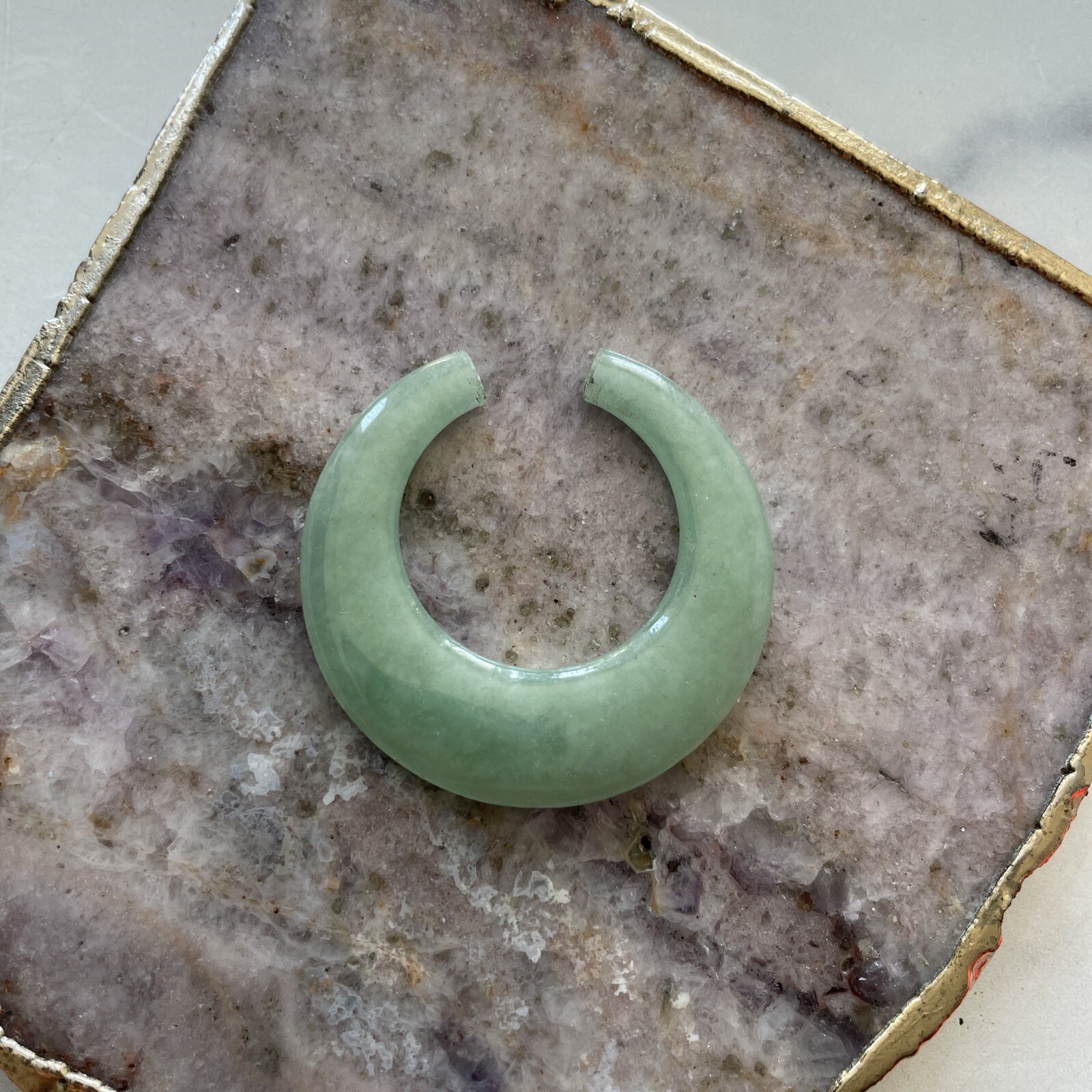 Green Jade circle pendant stone 8.4 Grams Jewelry Par… - Gem