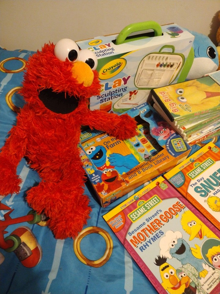 Kid's Sesame Street 20 DVD Lot with Lots of Extras Toy Lot Muppets ...