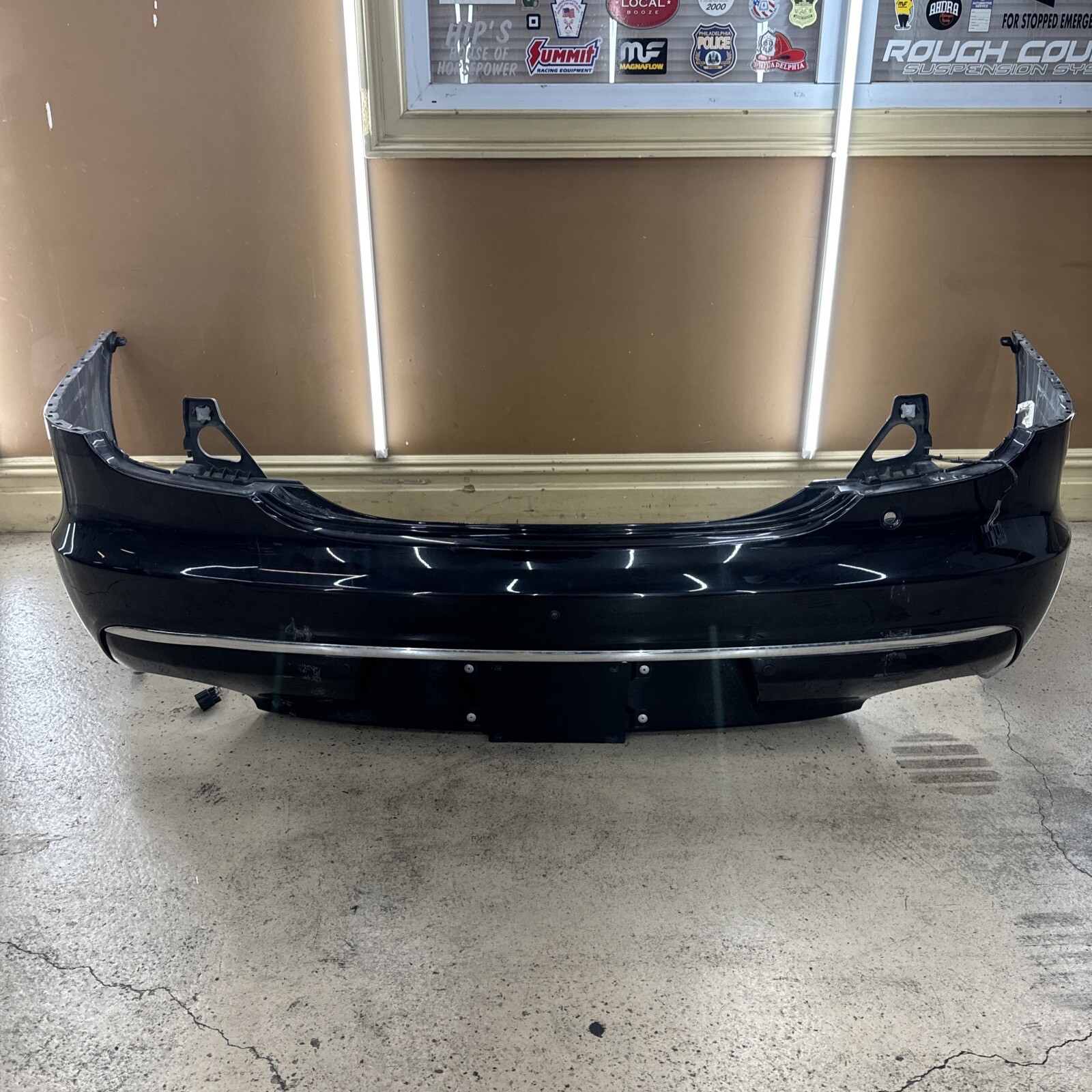 2018 JAGUAR XJ REAR BUMPER COVER ASSEMBLY BLACK PAB OEM | eBay