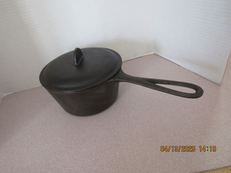 Vintage Cast Iron 2SP Sauce Pan Stew Pot w/ Lid 2 qt | eBay