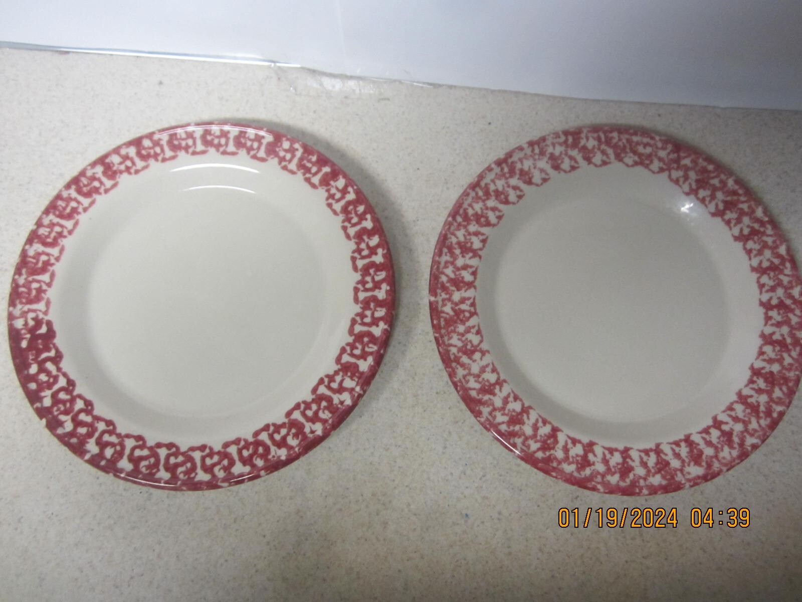 LOT OF 2 Red Roseville Spongeware 10" Dinner Plate Gerald E Henn ...