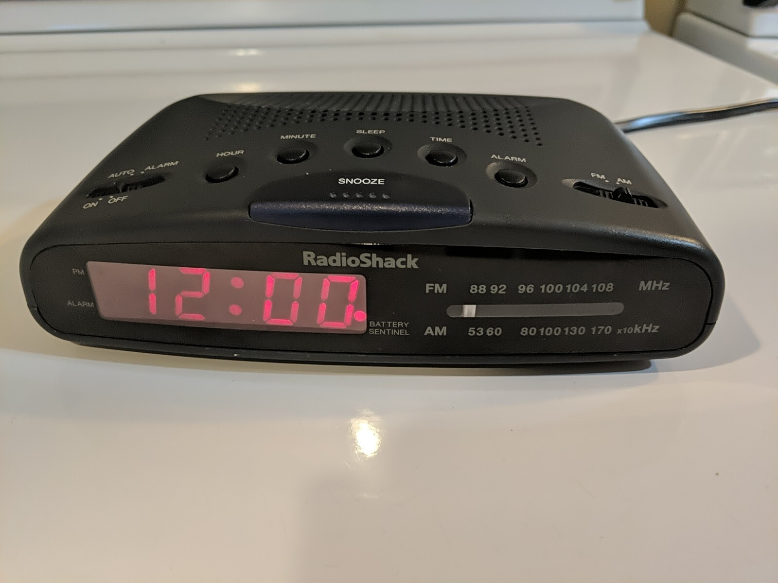 Radio Shack AM-FM Radio Digital Alarm Clock 12-1630 | eBay