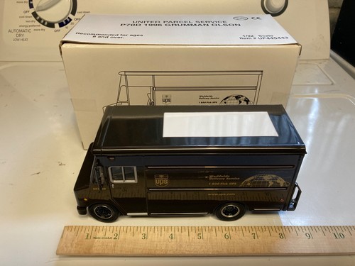 UPS P70D 1996 Grumman Olson 1/32 Die-Cast Model Truck with Box | eBay